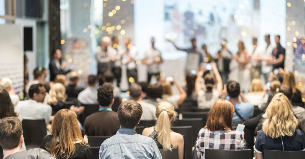 Dalam Sorotan: Contoh Press Release Perusahaan yang Menarik